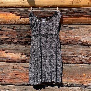 The Pyramid Collection | Poshmark